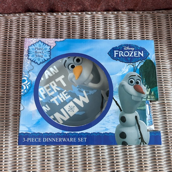 Disney | Accessories | 5 Disney Frozen 3piece Dinnerware Set Featuring ...